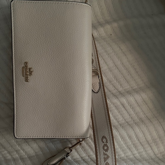 Coach | Bags | Coach Cream Crossbody Bag | Poshmark